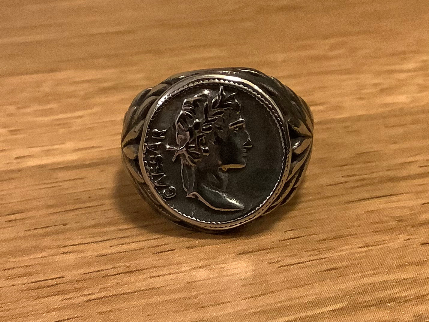Julius Caesar Ring – wit & whim